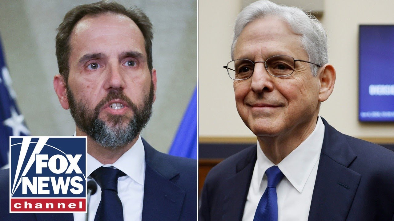 Jonathan Turley: This is really disturbing - YouTube