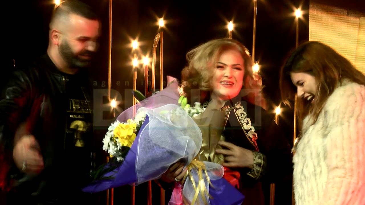 Buna 1/ Violeta Zefi - Dola me shetit ne bahçe - YouTube