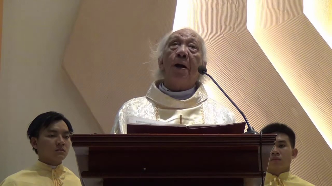 Cha Kim Long hát Mừng vui lên - Exsultet giọng quá khỏe - YouTube