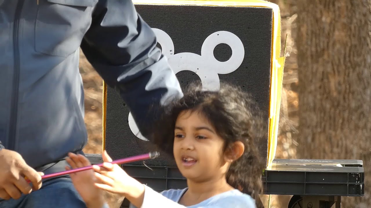 Cross bow practice #NomadTech - YouTube