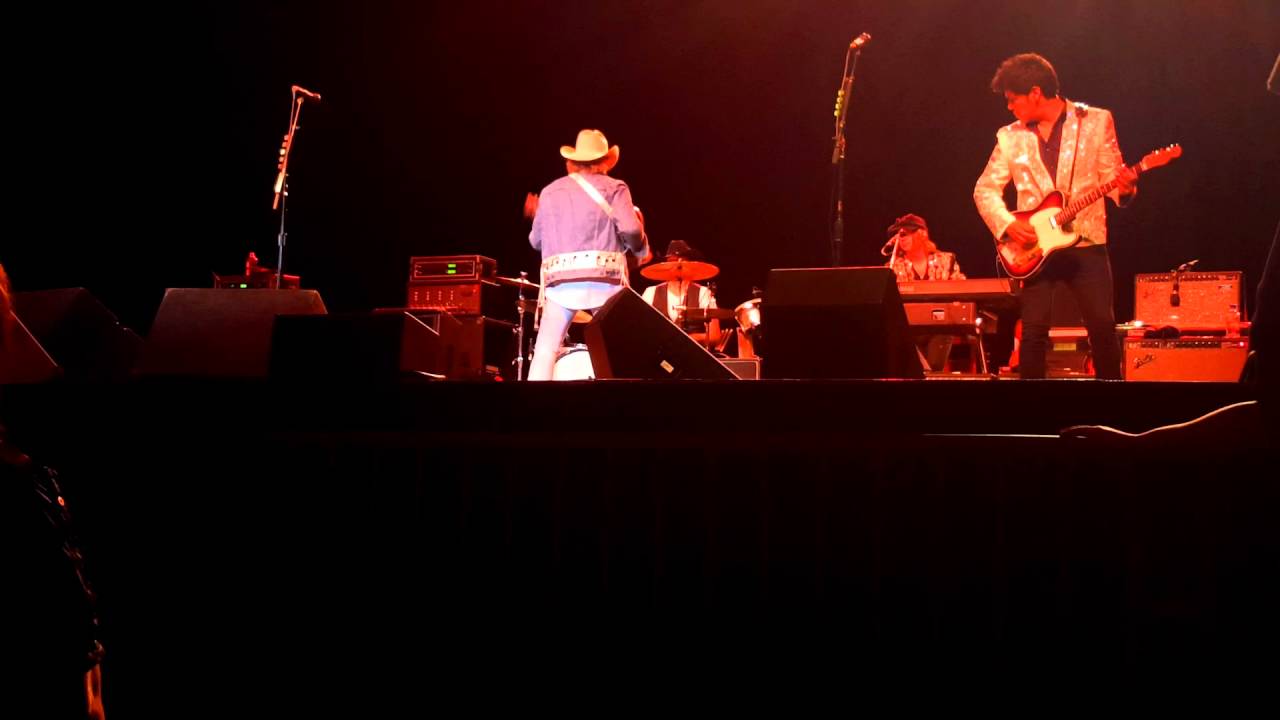 Fast Of You, Dwight Yokum - YouTube