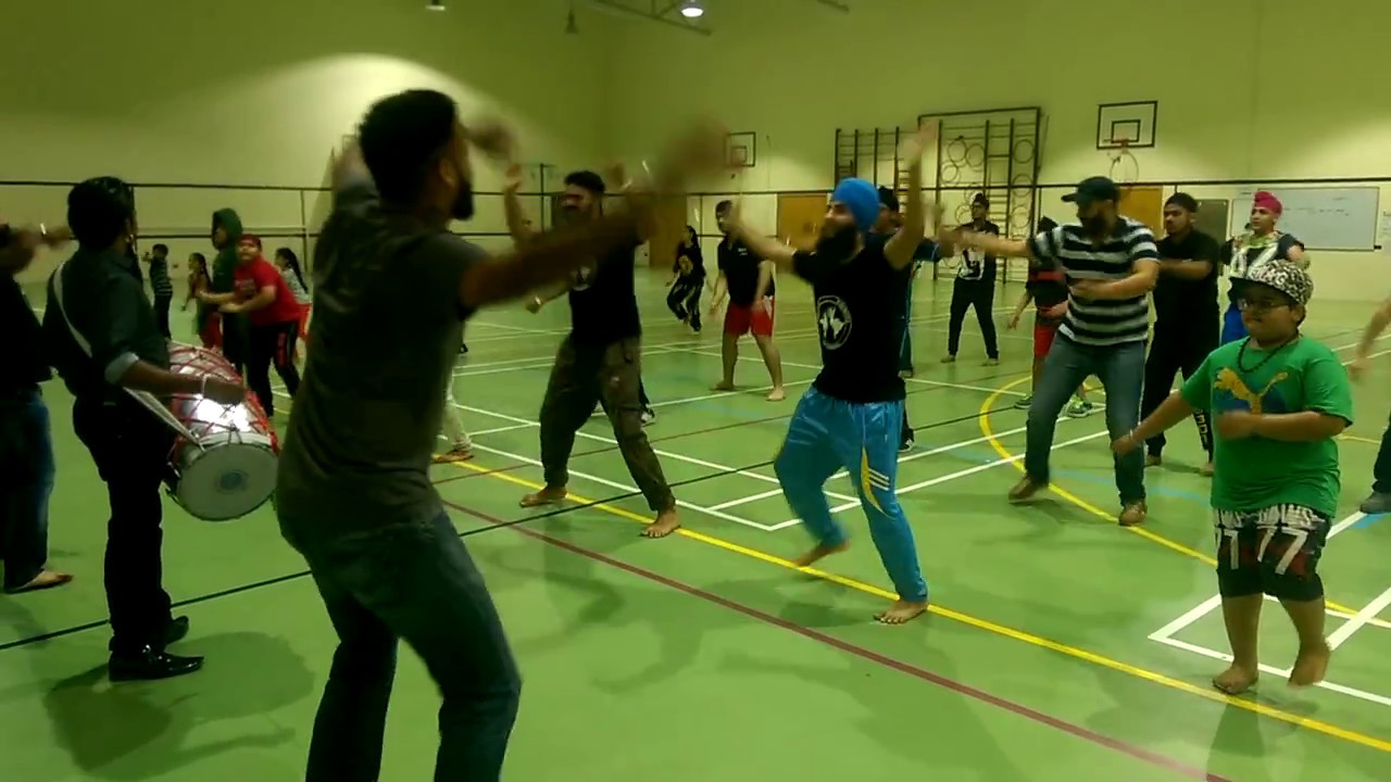 bhangra class @bhangra crew dubai - YouTube