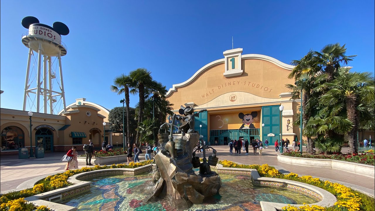 Walt Disney Studio's walk tour Disneyland Parijs 2023. :) - YouTube
