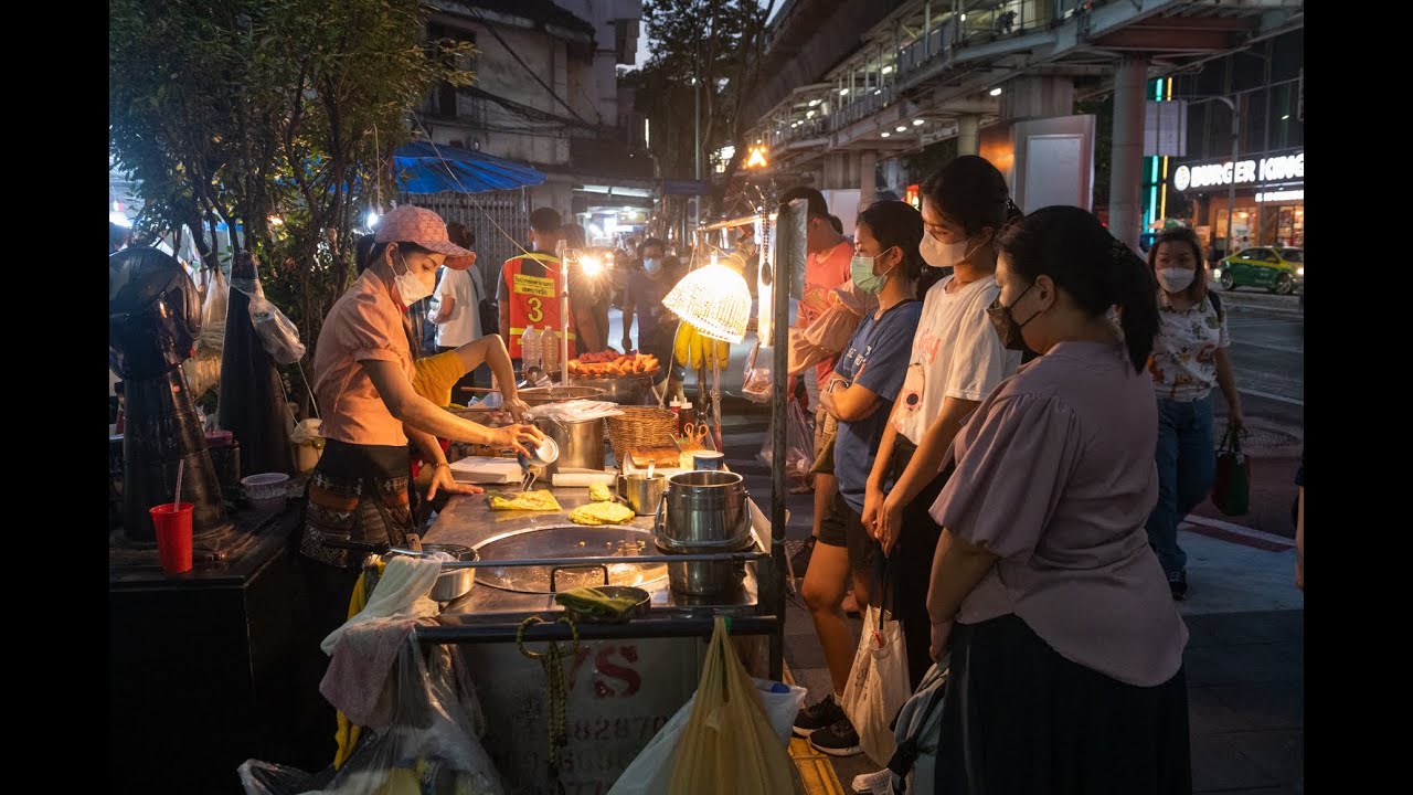 [4K] Bangkok walking tour on busy road start walk at MRT Silom station ...