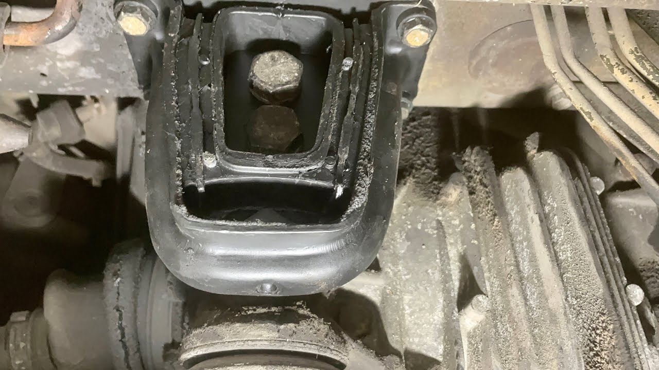 Mercedes Benz 560SEL MY 89 - Differential Mount replaced and CV Boot ...