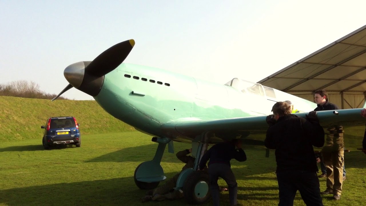 K5054 Spitfire at the Battle of Britain Memorial Trust - YouTube