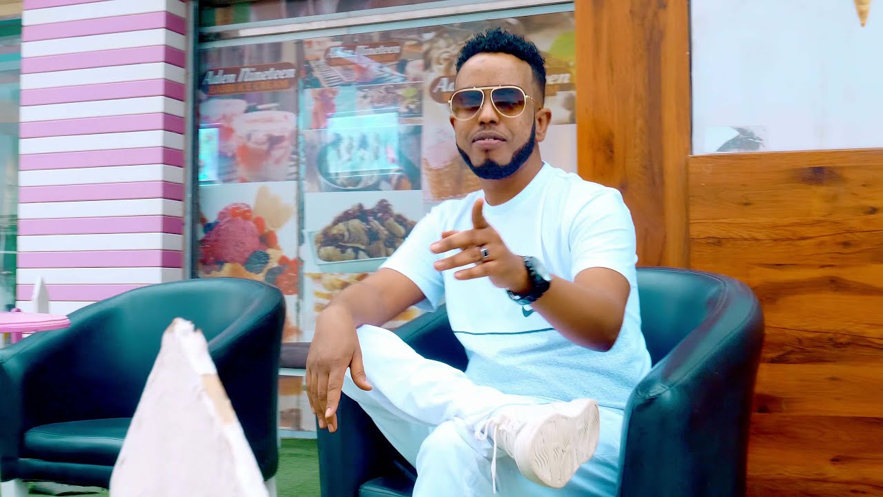 Yuusuf Hanad | Faadumo | Official Video 2020 - YouTube