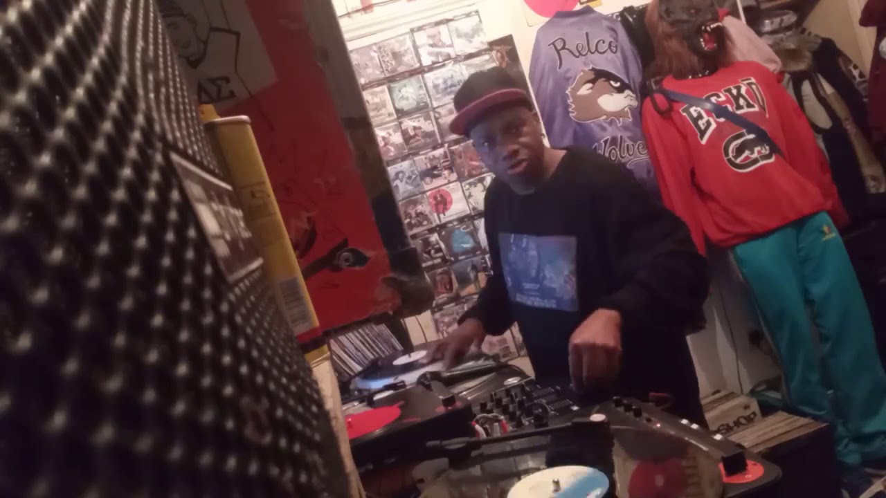 how to do a 1980s old school scratch to king tut - YouTube