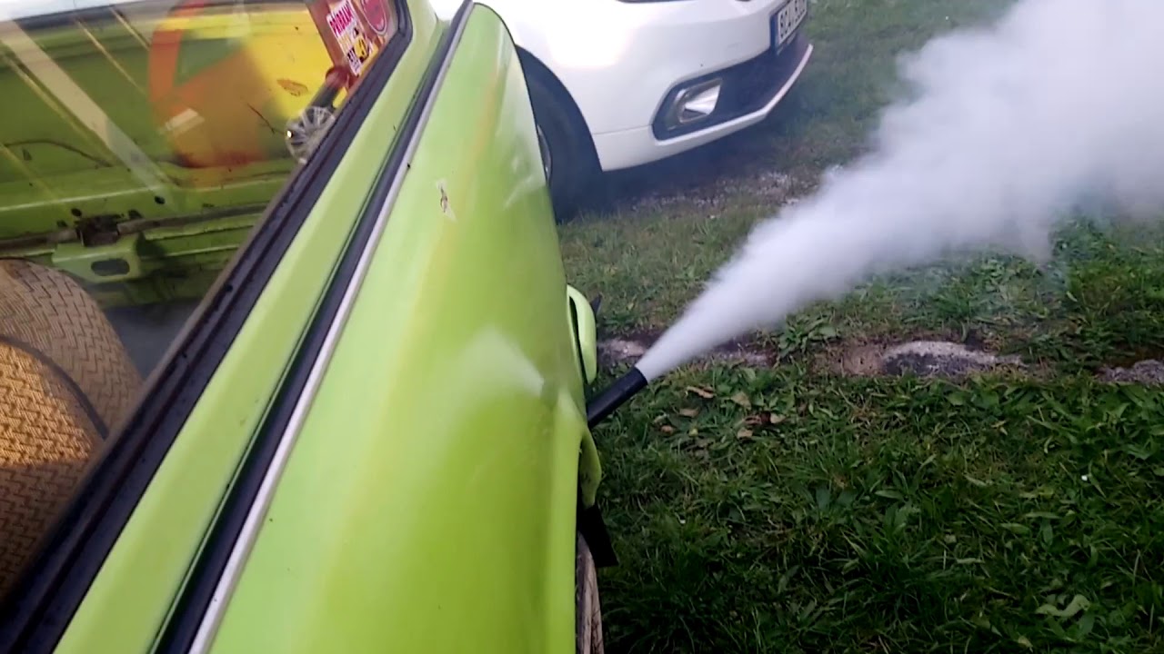 Trabant smoke - YouTube