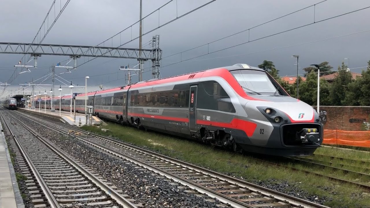 IL NUOVO ETR700.02 FRECCIARGENTO ENTRA IN SERVIZIO, EFFETTUANDO IL FA ...