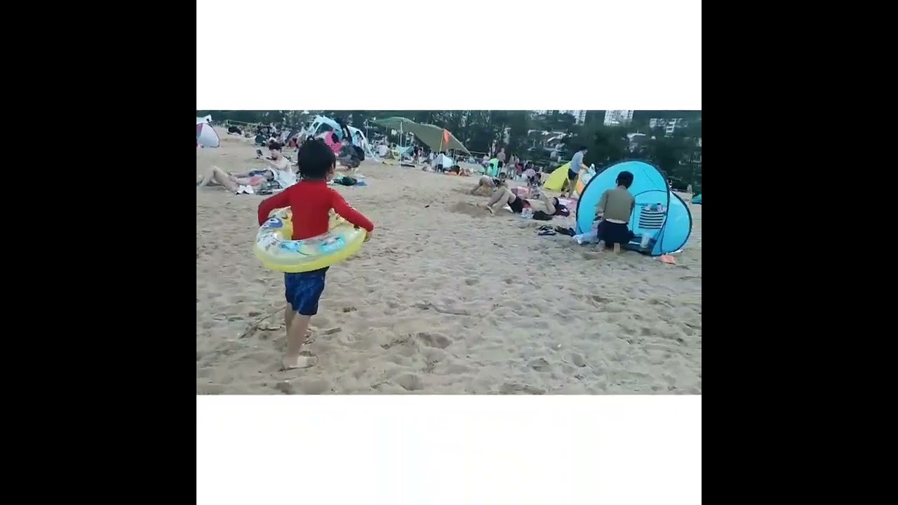 crazy day at the beach - YouTube