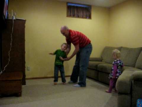 Dancing to "Banana" - Yo Gabba Gabba - YouTube