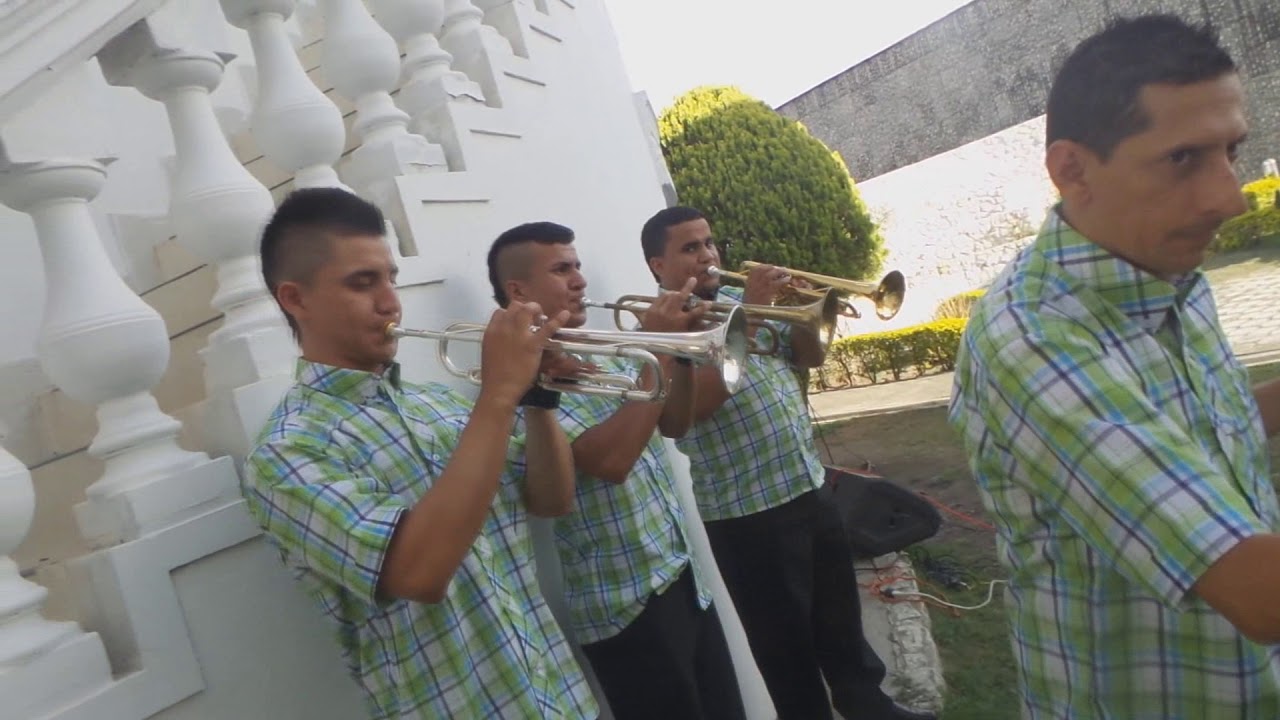 Que Bello/La Sonora Show - YouTube