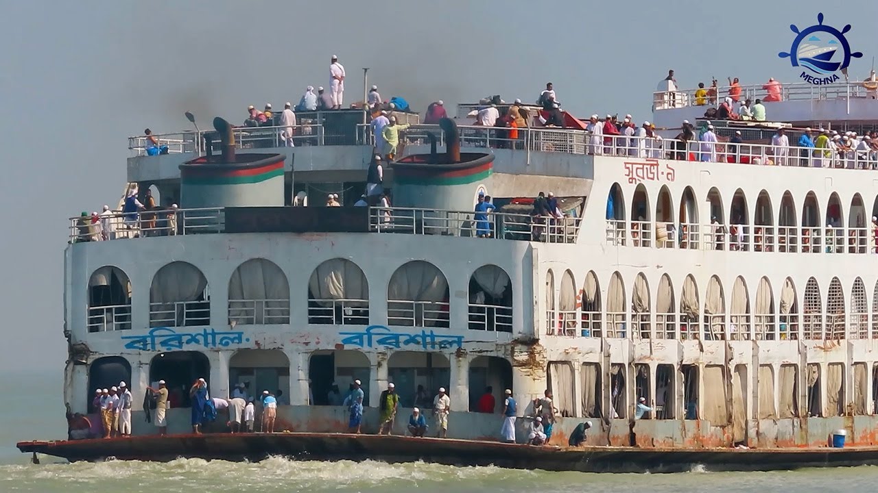 Largest Passenger Ship MV Surovi-9 Launch Entering in Meghna River ...
