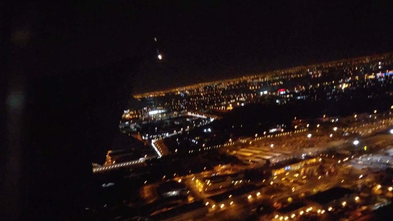 Amazing Emirates 777-300 Night Takeoff from Dubai International Airport ...