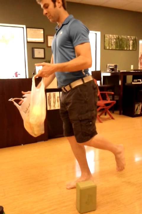 Barefoot Functional Exercises- Picking up objects - BEST Method - Best Day Fitness Studio - YouTube