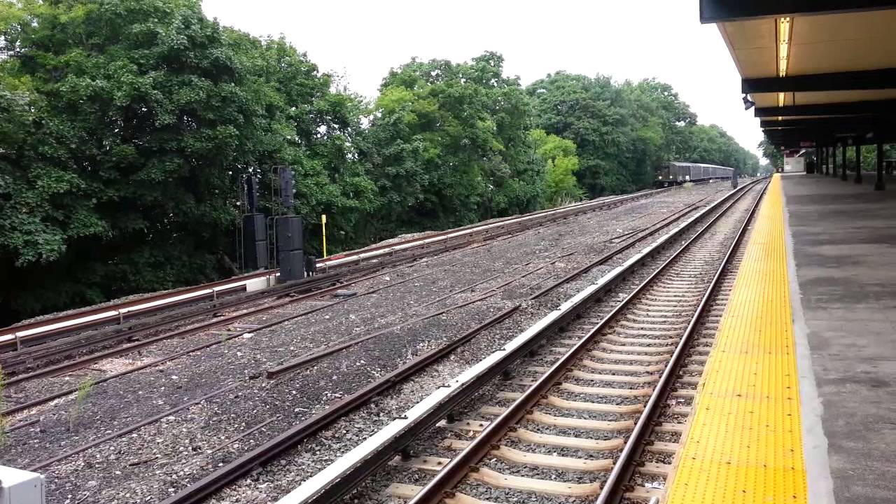 MTA Subway: R11/16/38/40/42 At Aqueduct Racetrack - YouTube