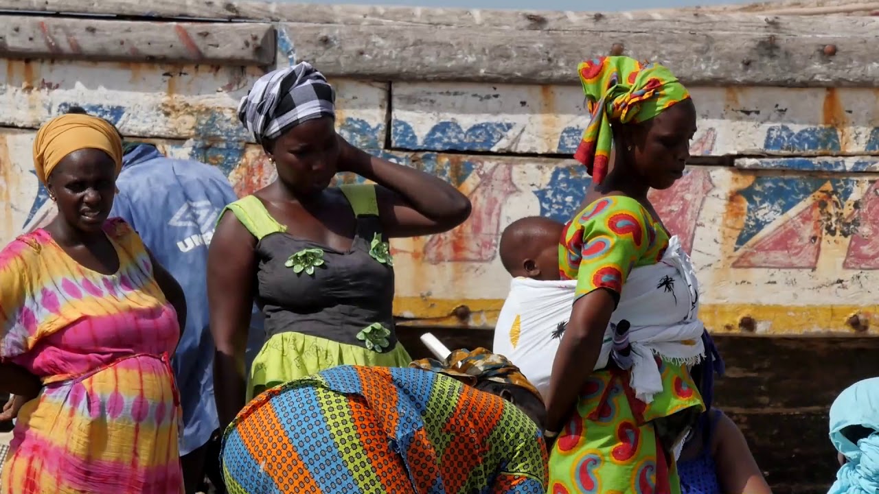 Entre Saly et Mbour - YouTube