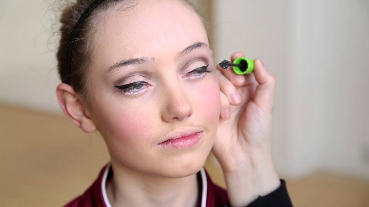 Dance Performance Makeup Tutorial - YouTube