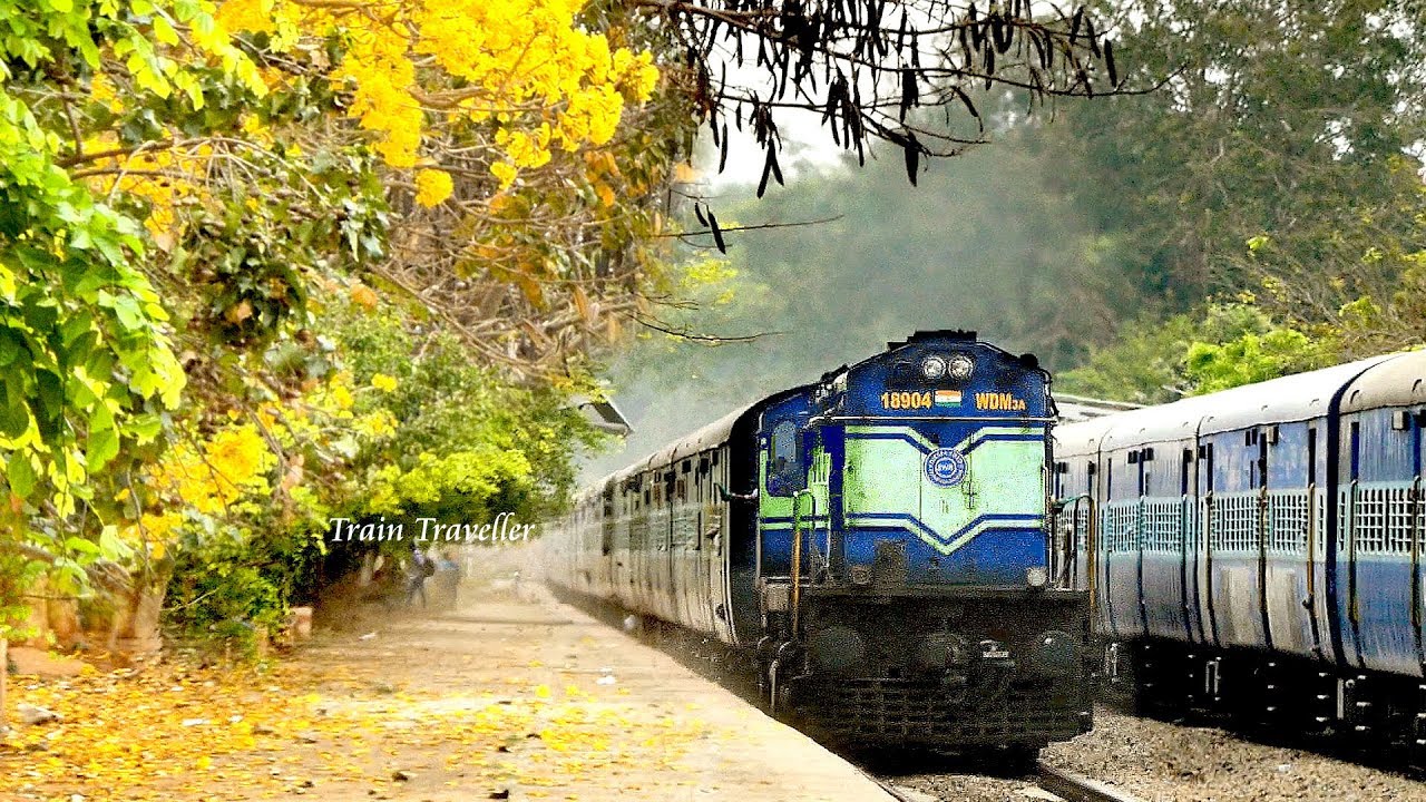 ALCO Storms at 100 KMPH | Vishwamanava Express | Indian Railways - YouTube