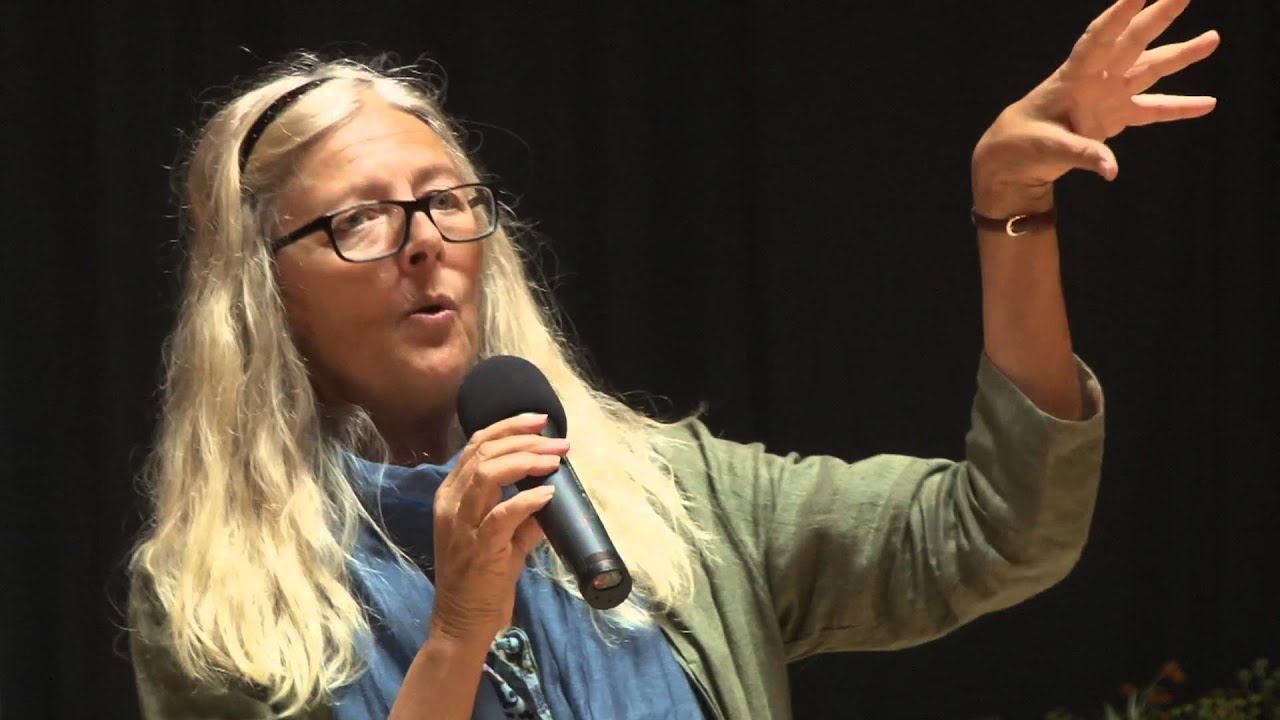 Helena Norberg Hodge - Ecovillages: the heart of the economics of ...