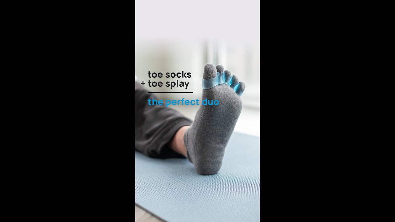 Toe Socks + Toe Splay - YouTube