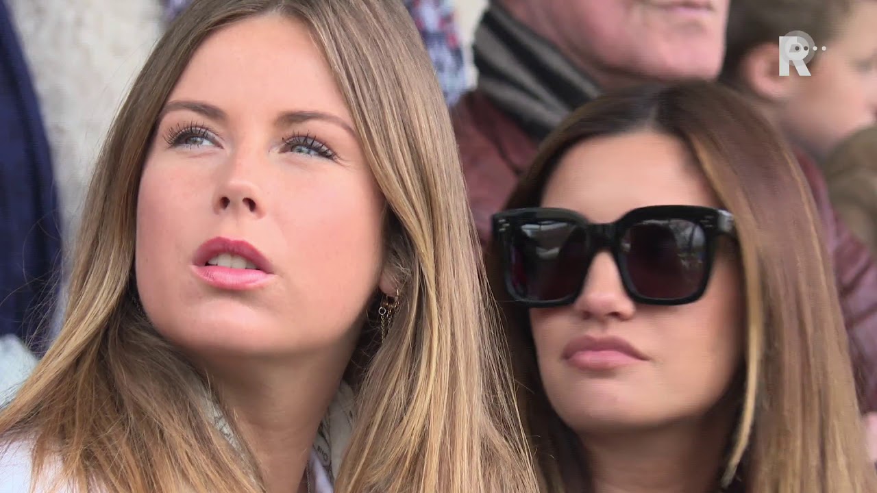 VV Capelle in de ban van Kuyt - YouTube