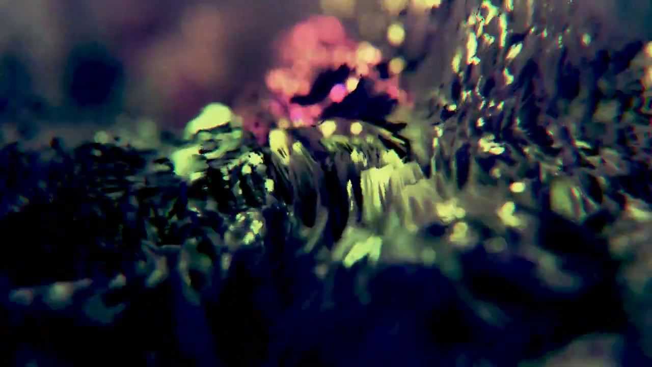 Trapcode Mirで作った波打つ平面 - YouTube