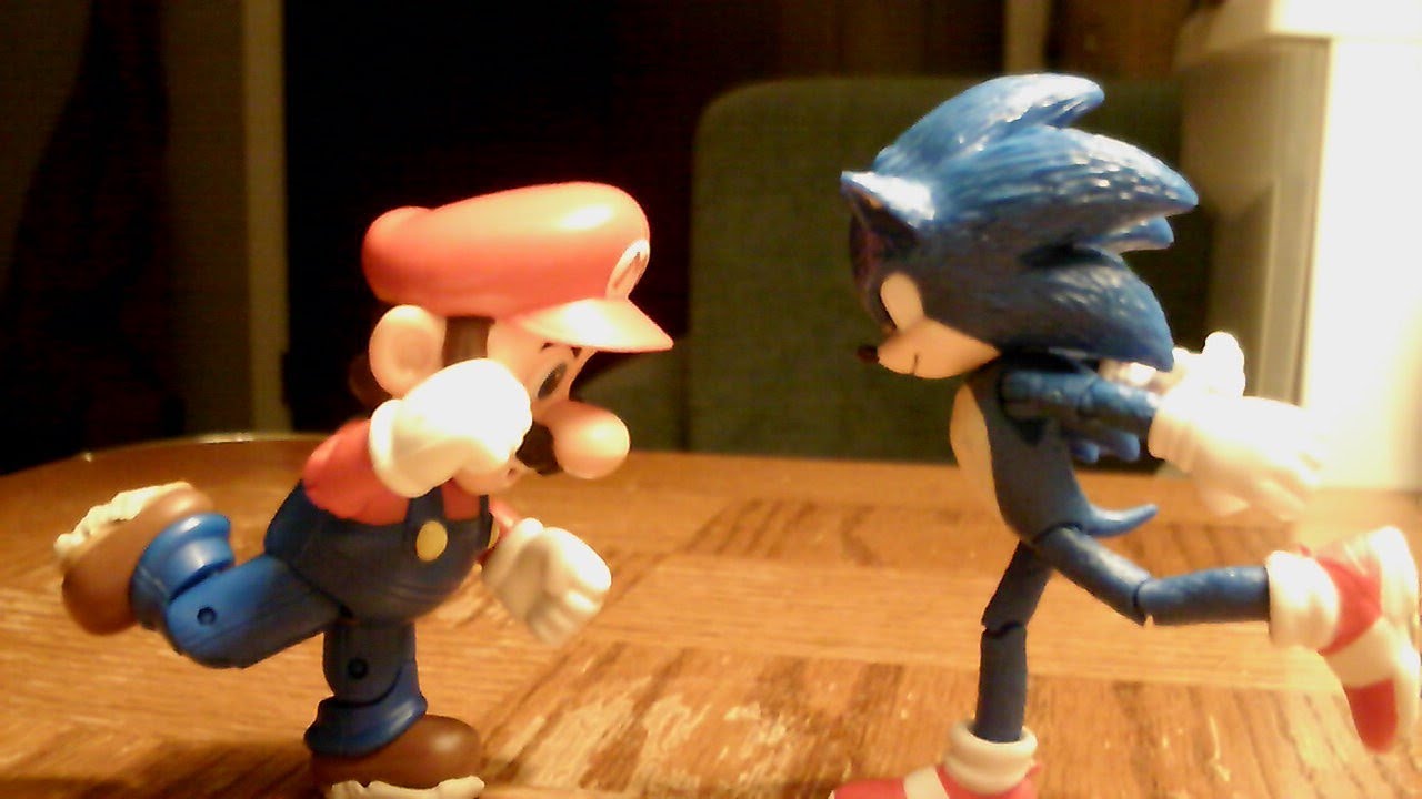 Mario and Sonic fight for 9 seconds - YouTube