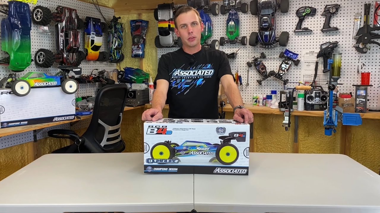 Team Associated RC8B4e In Depth Unboxing & Overview! - YouTube
