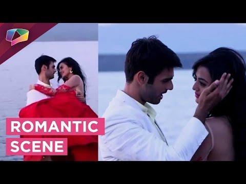 Helly Shah and Varun Kapoor shooting for kissing scene