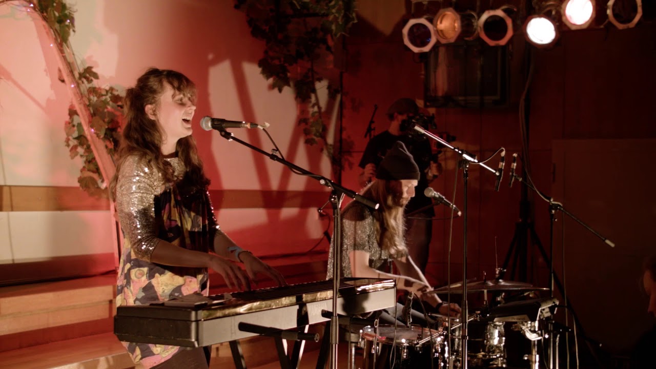 Lightning Jules- Green Birds @ NUR LIVE FESTIVAL - YouTube