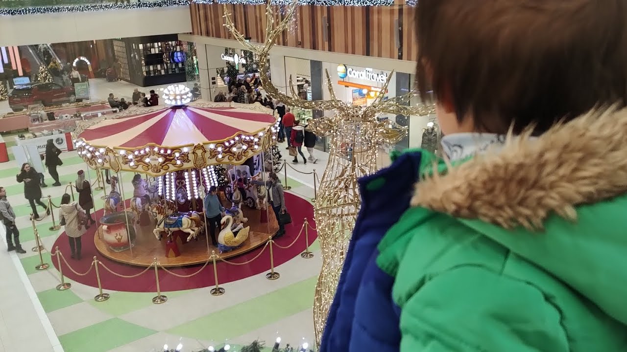 Merry-go-round ride - YouTube