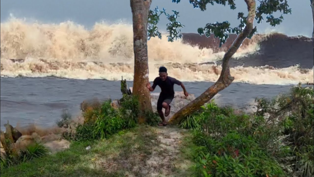 Tsunami River Tidal Waves Seven Ghost ( Tidal Bore ) 6 Desember 2024 ...