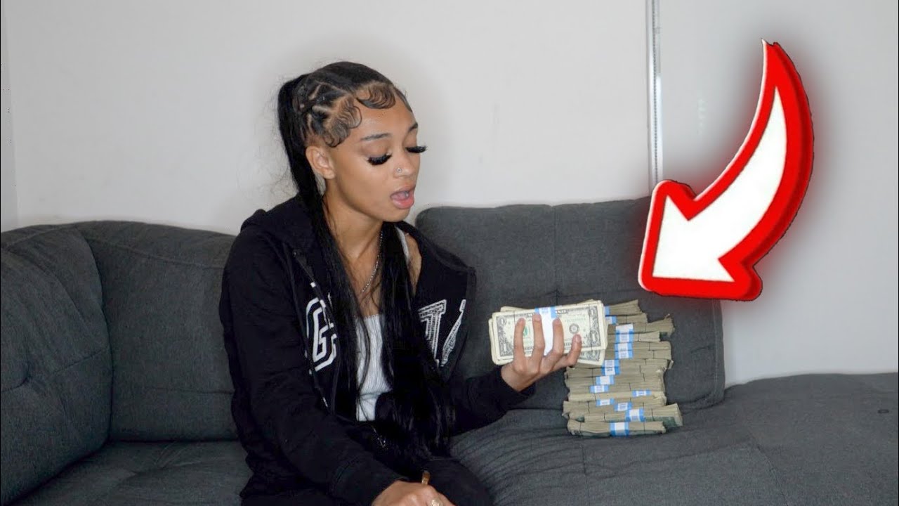 Leaving 10000 In Front Of My Girlfriend To See If She Takes It๐ Youtube