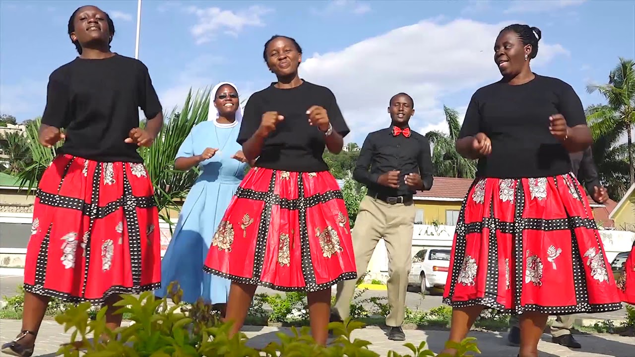 Safari Ya Mbinguni.Martine De Pories Choir Saut.Mwanza - YouTube