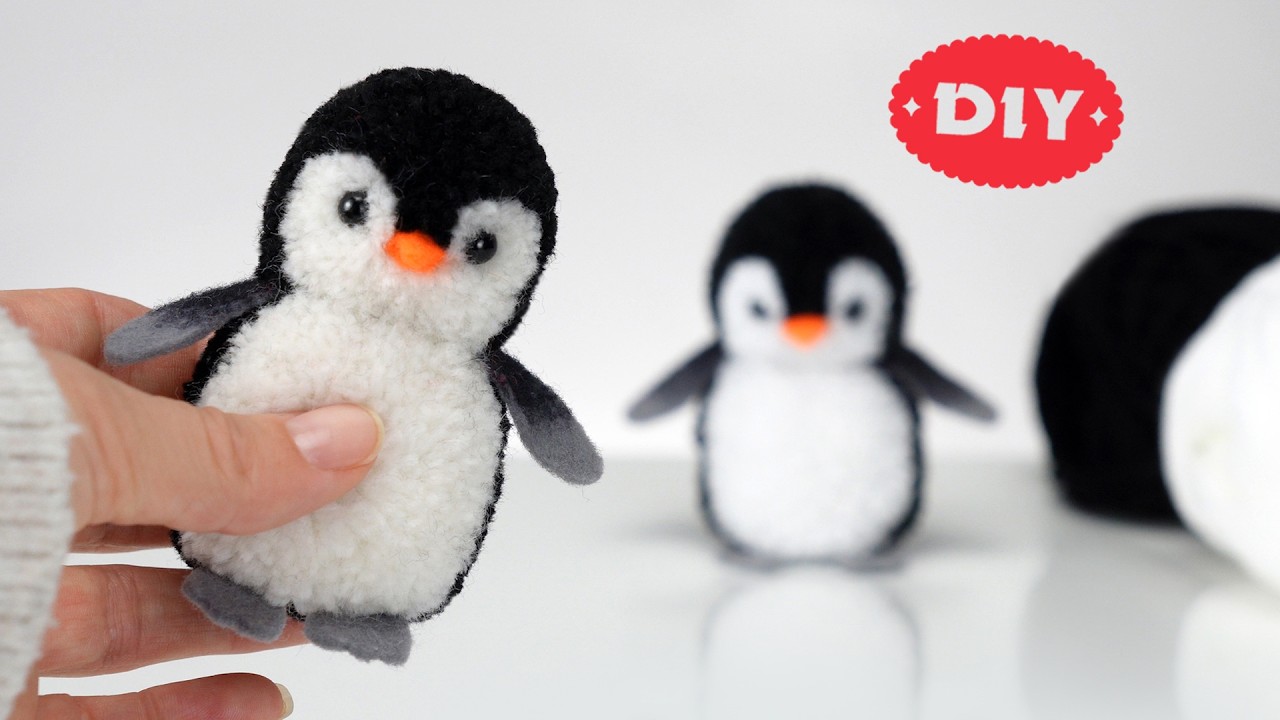 🐧 DIY Cute Penguin Yarn Pom Pom 🧶 Easy Christmas Craft 🎄 - YouTube