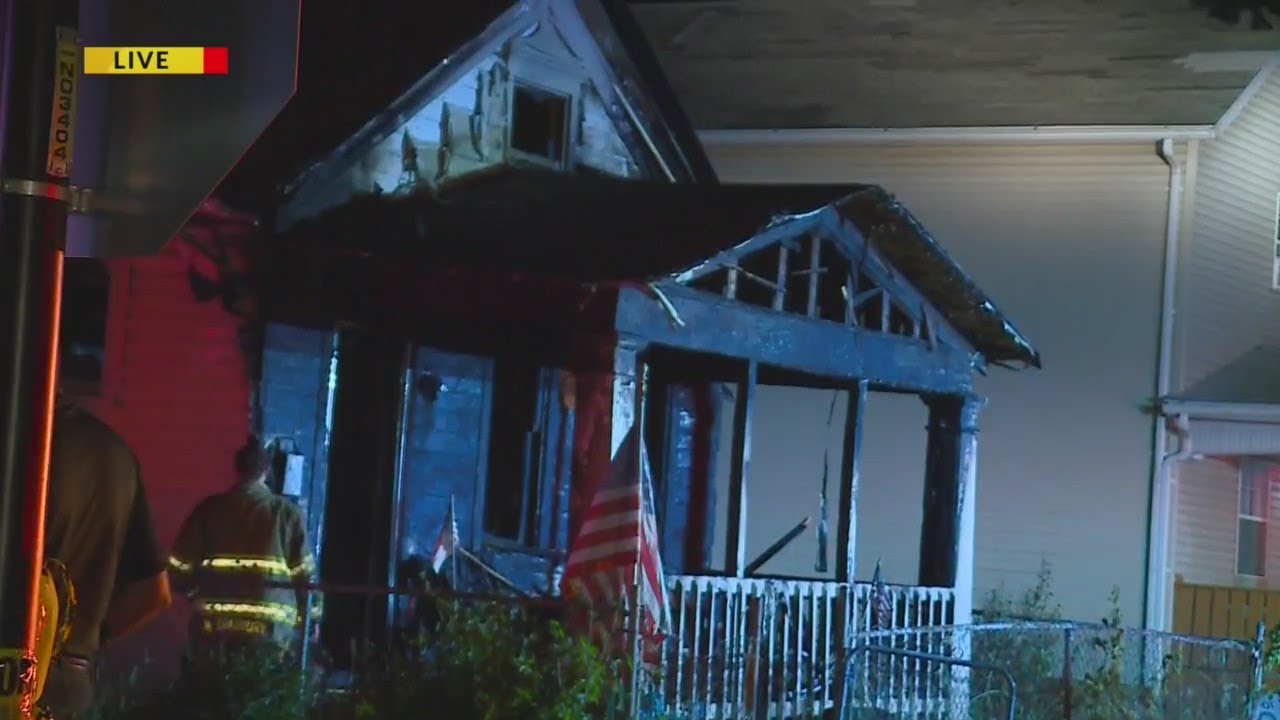 One dead in Fort Wayne house fire - YouTube