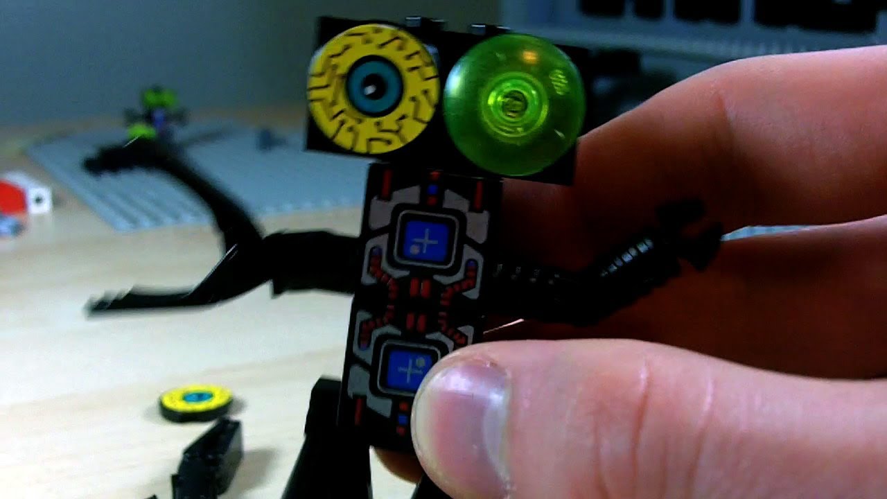 How To Build LEGO Pinchbot Leaderbot Grabbor - YouTube