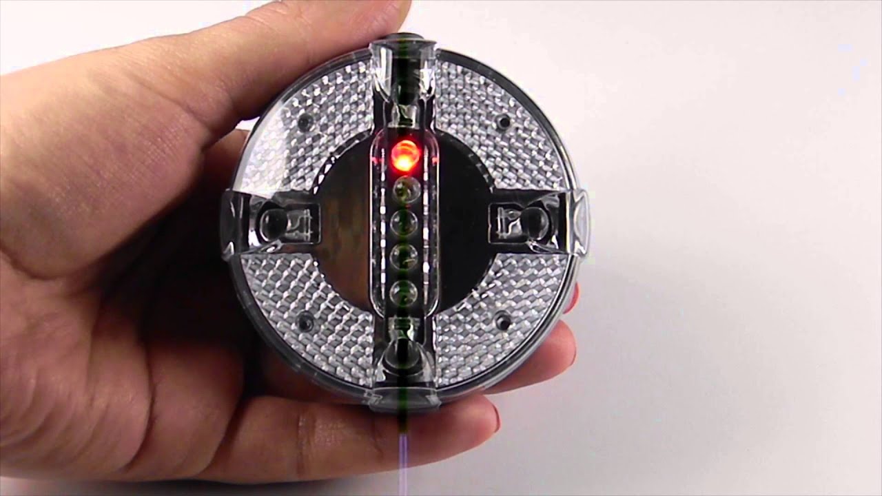 Round Clip On Safety Light with 9 Red LEDs, Alternating Patterns-Demo ...