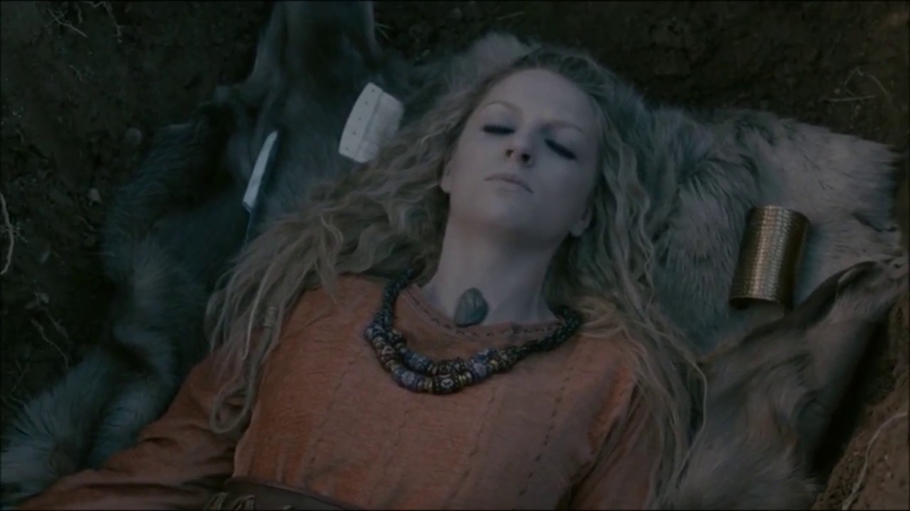 Vikings S04E20 - Helga's death and funeral - YouTube