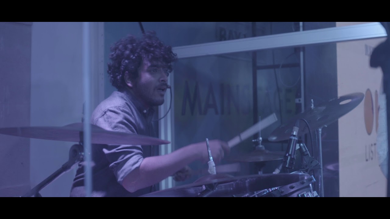 Poranthu Eranthum | Oorka | Live in Chennai - YouTube Music