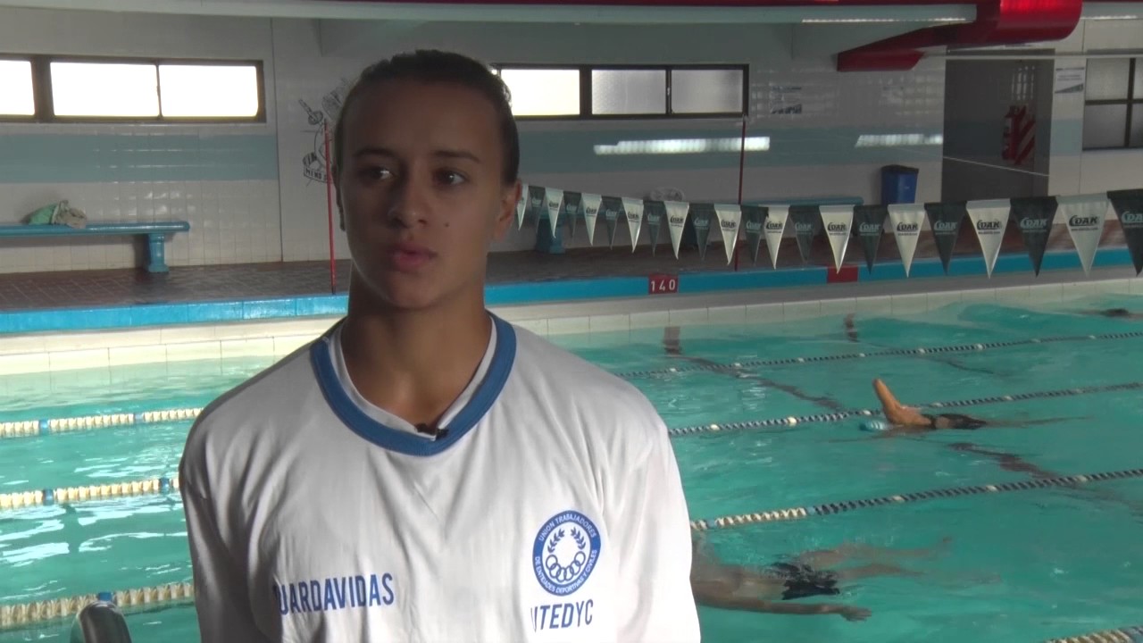 Escuela de Guardavidas-Egresada: Geraldine Boyer - YouTube