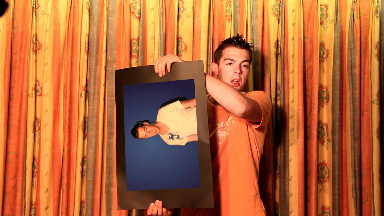 Picture Frame Track - YouTube