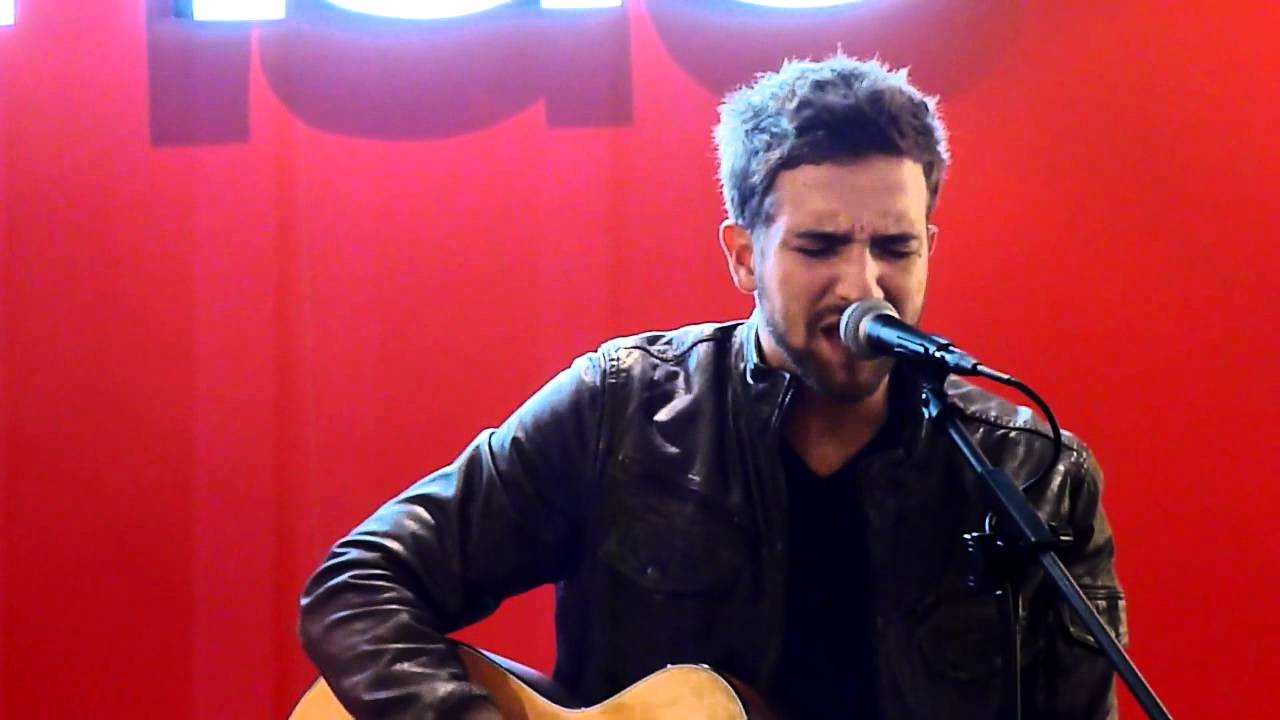 Pablo Alborán " Raro " - YouTube