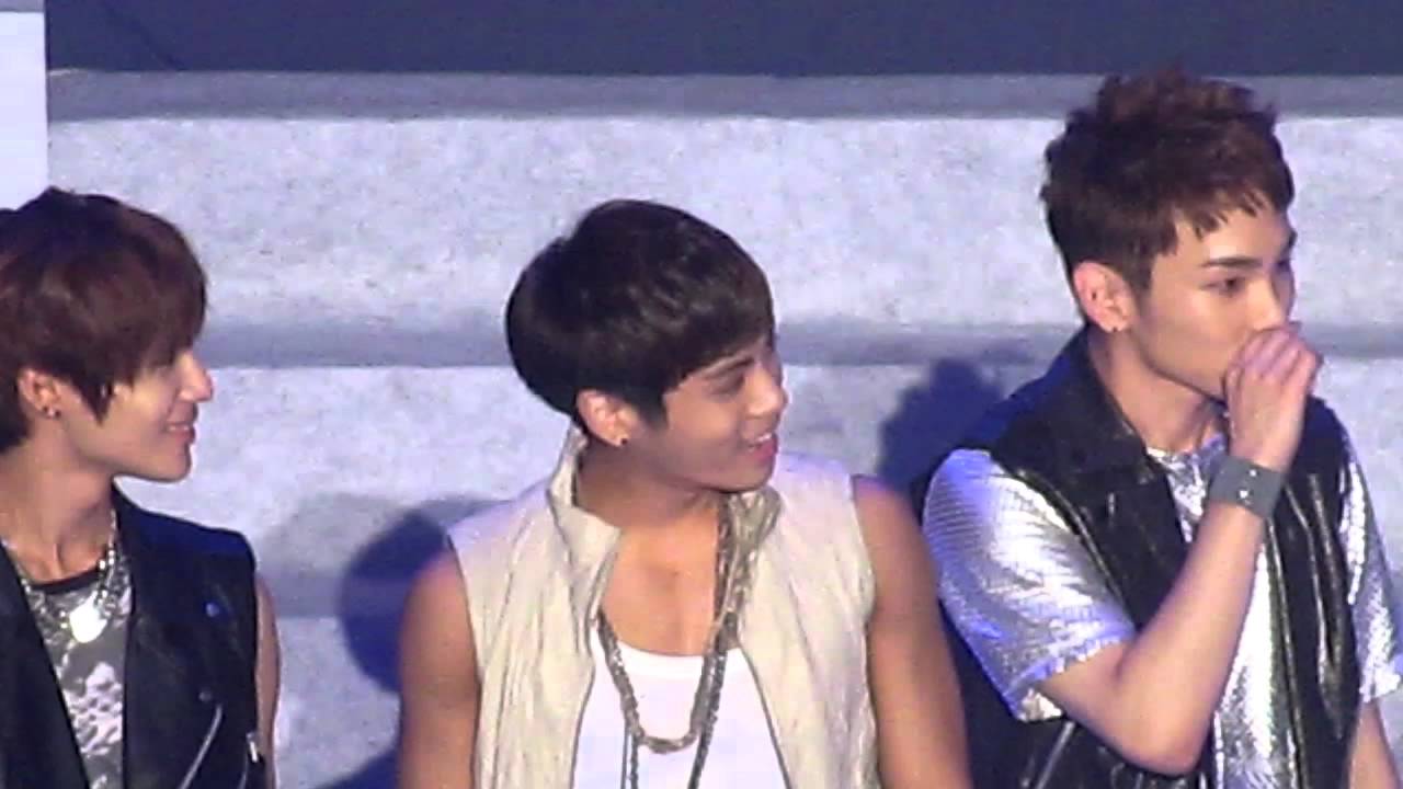 [FANCAM]120714 Kpop Concert SHINee Talk - YouTube