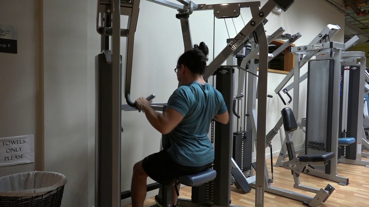 Machine High Row - YouTube