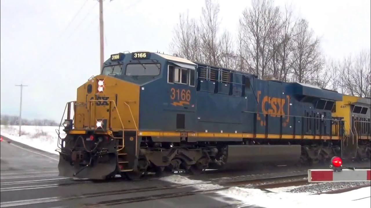 Fast CSX Stack Train Heads West - YouTube