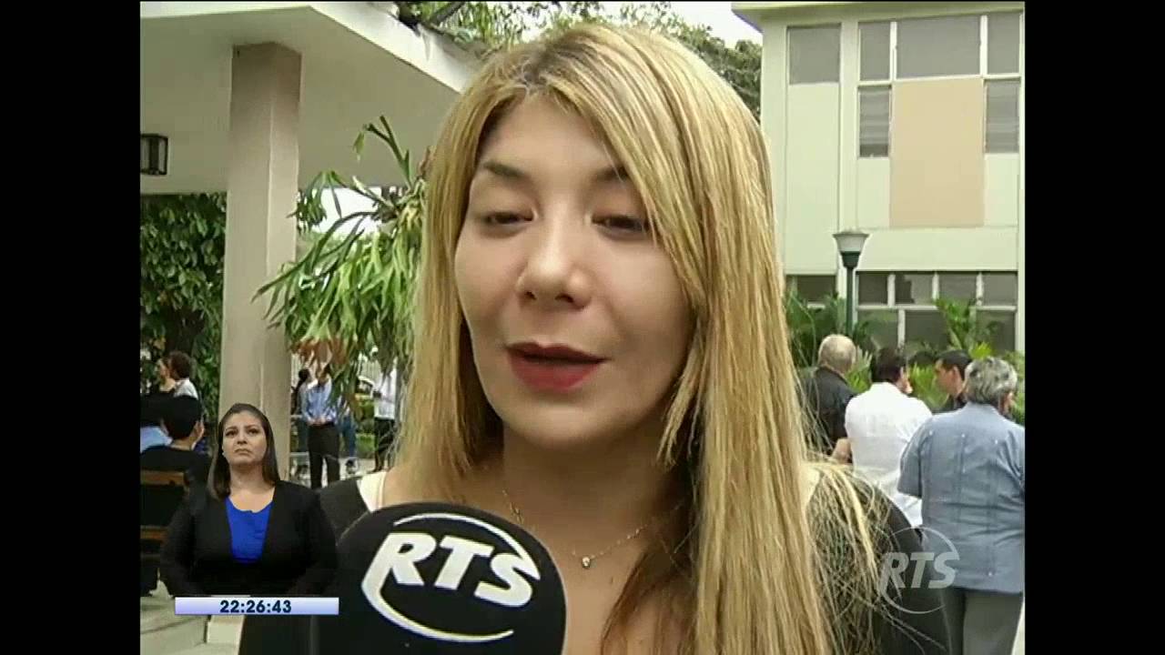 Falleció el exdiputado Adolfo Bucaram - YouTube