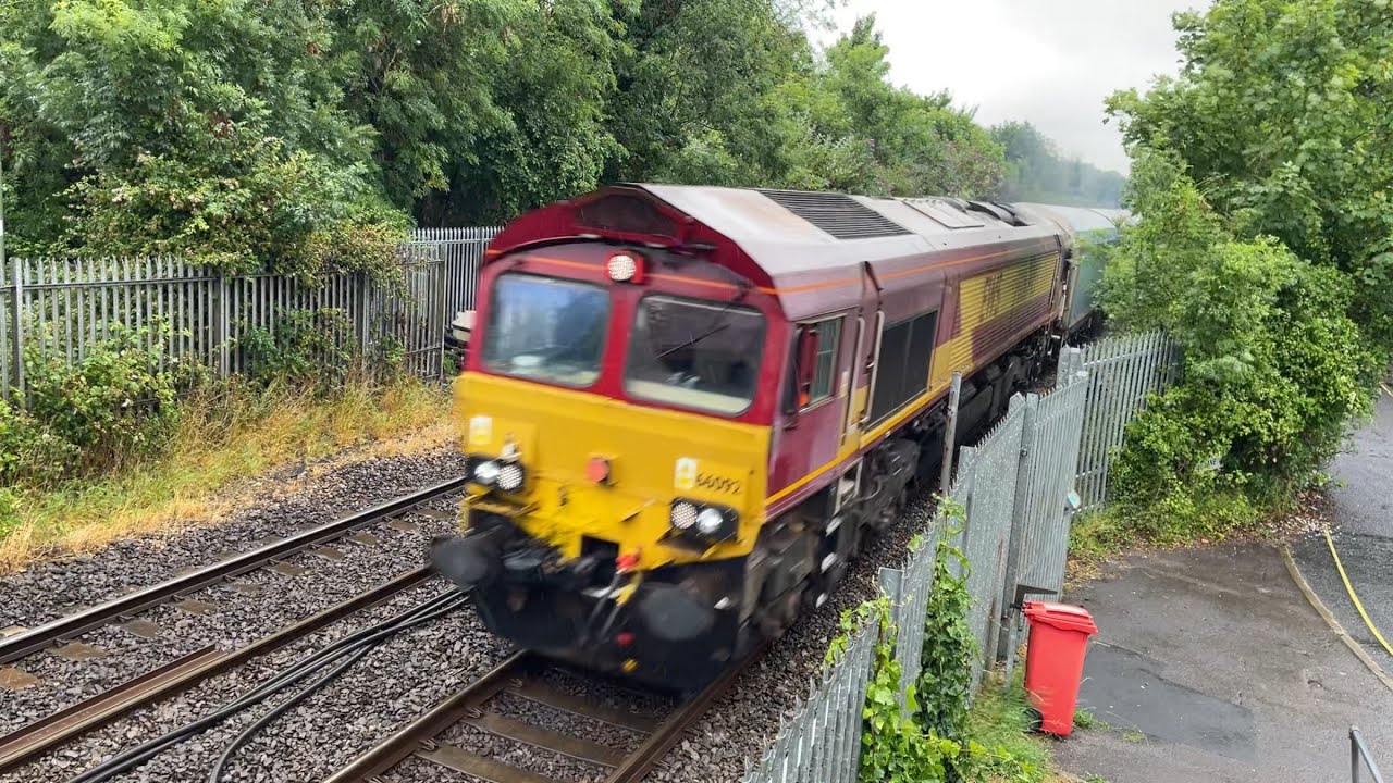 Class 66 | 66092 | DB Cargo UK - EWS Livery - YouTube